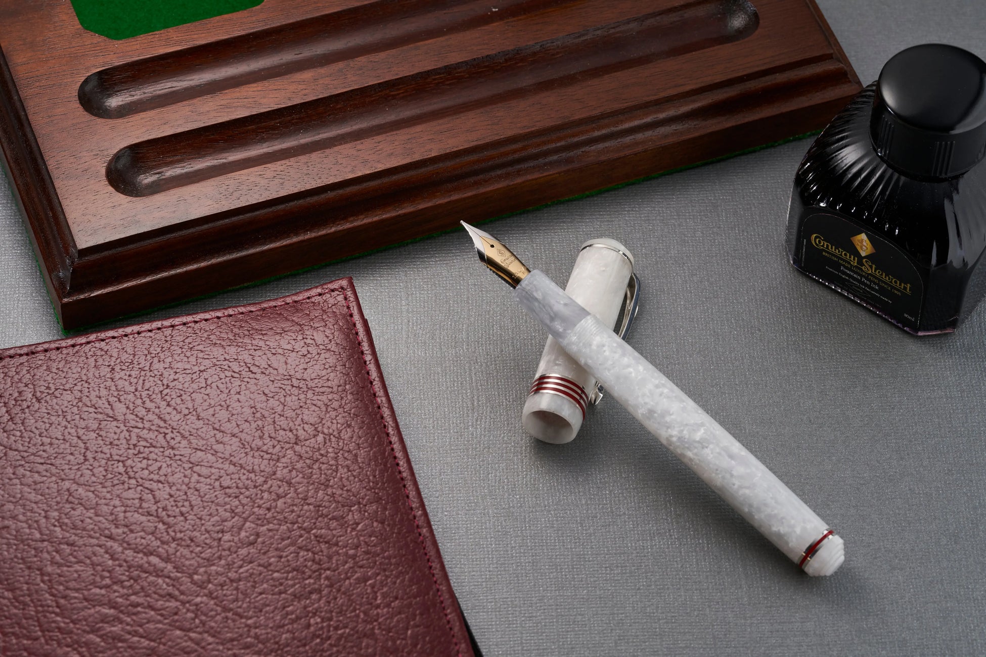 Raleigh | Conway Stewart