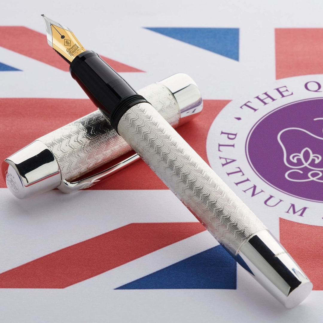 Conway Stewart's Platinum Jubilee Pens for Queen Elizabeth II's 70 ...